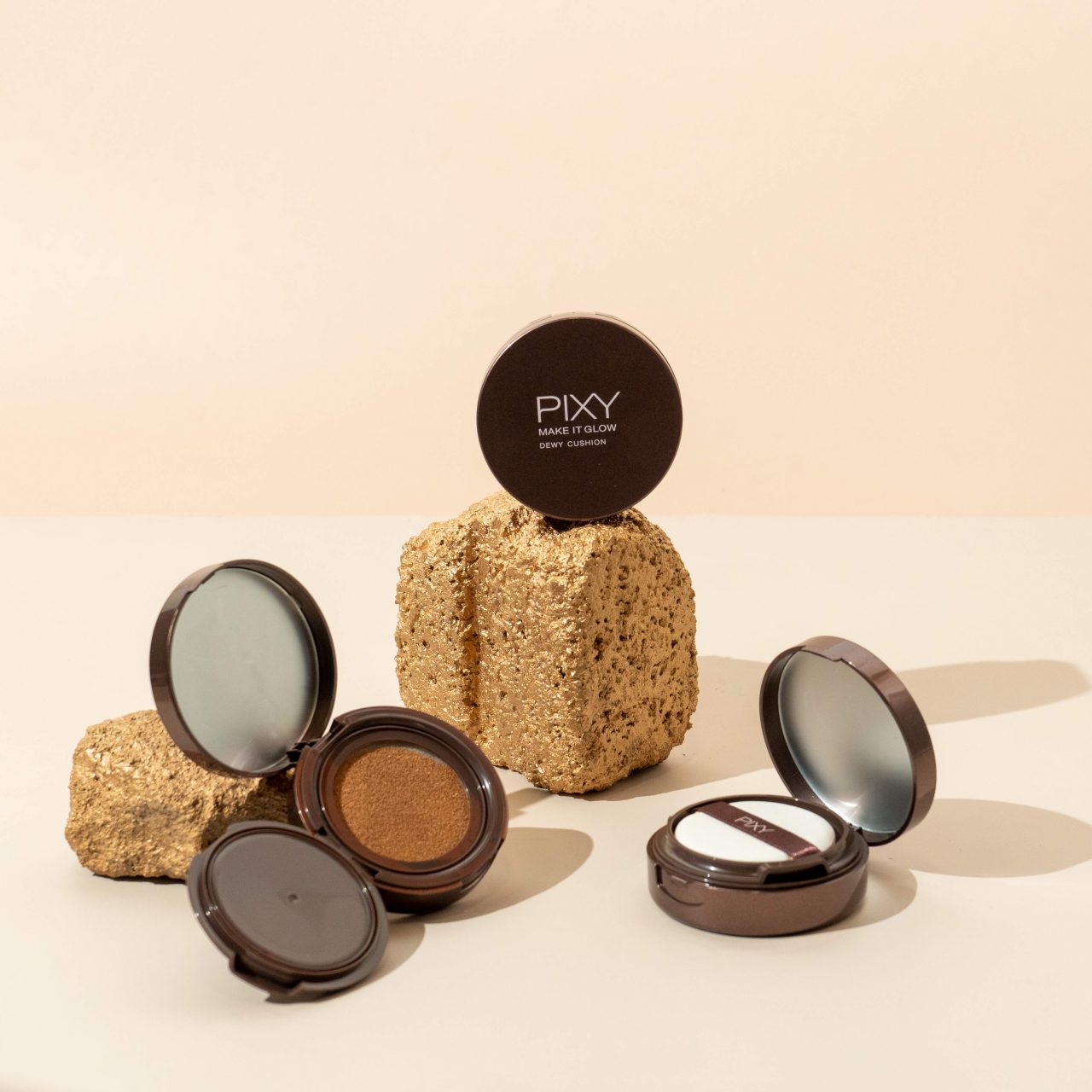 What’s The Difference Between A Compact Powder & Dewy Cushion? | PIXY